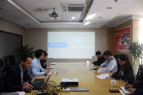 省版权局专职副局长沙庆超及中国新闻出版研究院一行到版权中心调研