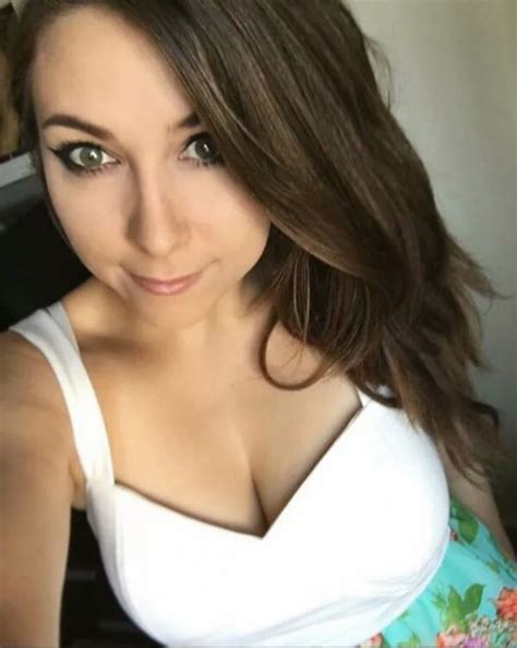 Big Green Eyes Porn Pic Eporner