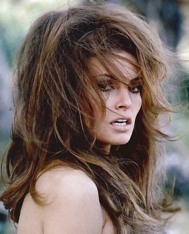 Raquel Welch Classic Sexiness Porn Pictures Xxx Photos Sex Images Pictoa