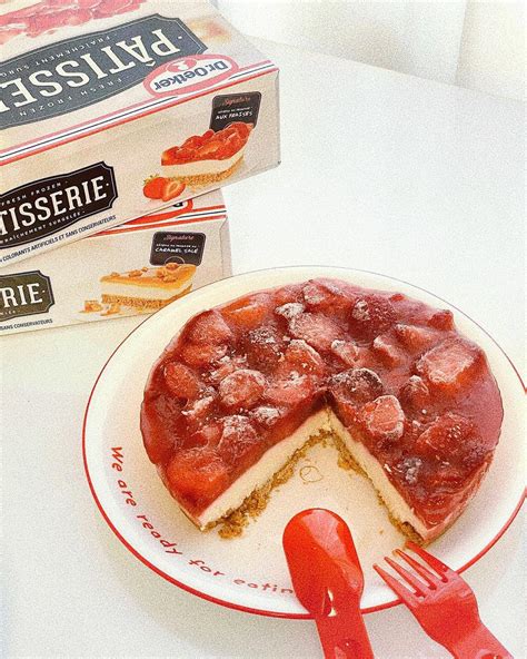 닥터오트커 코리아 ⠀ 파티세리 딸기 치즈케이크를 멋지게 생일케이크로 변신 시킨 Mh9124 님의 파티세리 치즈케이크