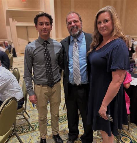 Girls Volleyball Coach Aces Female Coach Of The Year The Current