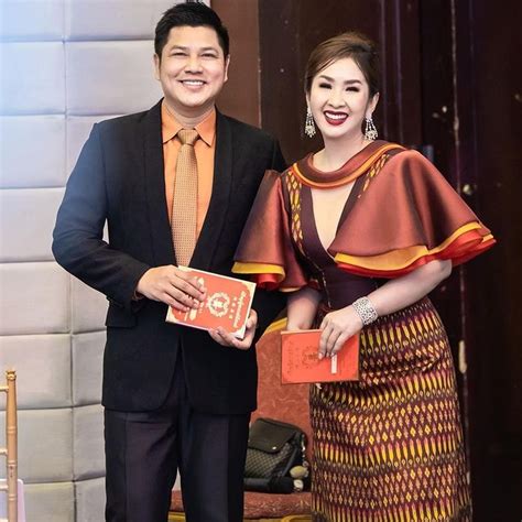 គួរឱ្យច្រណែន ដល់ហើយ គង់ សុជាតិ និងស្វាមី រូបណាក៏ពោរពេញដោយភាពល្អូកល្អើន Khmerload Cambodia