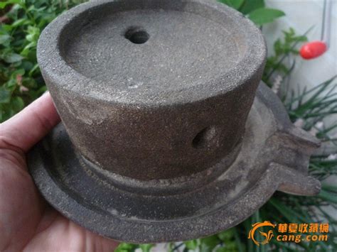 古董老石磨图片 清代老石磨图片 农村老旧石磨架子图片 第6页 大山谷图库