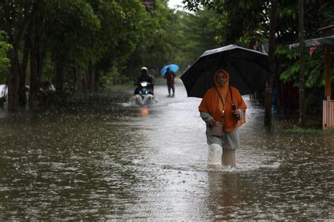 Flood Risk Warnings Issued For Johor Sarawak