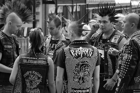 Punks Cultura Punk Bw Branco E Preto Black Image On Favim Com