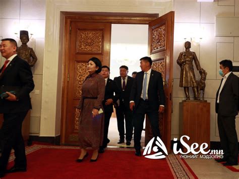 Жагсаалтаар нэр дэвшигчдийн 50 хувь нь эмэгтэй байх саналыг Засгийн газраас өглөө Isee Mn