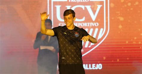 Fotos Así Fue La Presentación De César Vallejo Ovación Corporación