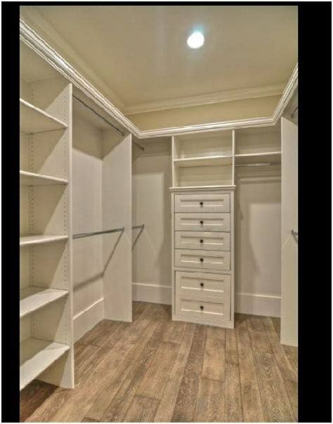 Houses Хувцасны өрөөний загварууд Хамгийн эхний зураг Facebook