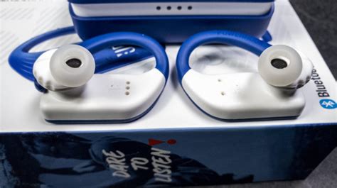 Jbl Endurance Peak Waterproof Sports Headphones Review Beantown Review