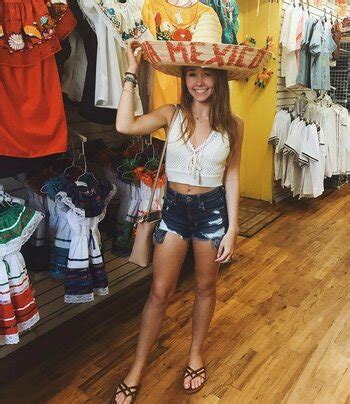 Holly Taylor Actress Hollytaylor Lilydarling Nude Leaks Onlyfans