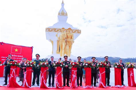ມອບ ຮັບ ການບູລະນະອະນຸສາວະລີ ຮ່ວມສໍາພັນສູ້ຮົບ ລາວ ຫວຽດນາມ ຂອງ ຢູນີເທວ
