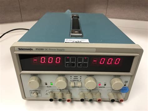 Tektronix Ps280 Triple Power Supply 1 X 5v 3a And 2 X 0 30v 3a