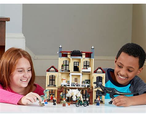 LEGO Set 75930-1 Indoraptor Rampage at Lockwood (2018 Jurassic World ...