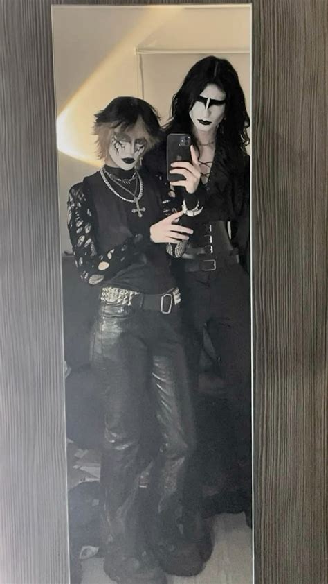 Goth Makeup Men Goth Guys Gothic Outfits Goth Fashion