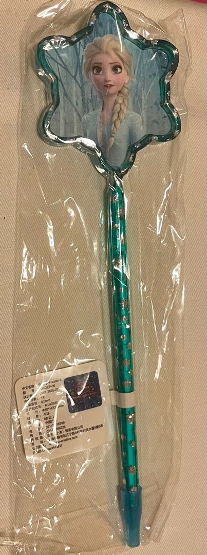 Elsa And Anna Pen Hobbies And Toys Stationery And Craft Other Stationery And Craft On Carousell