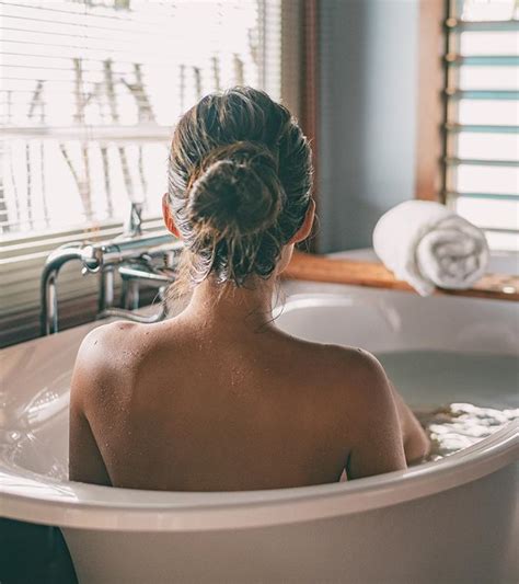 Sitz Bath Benefits Risk Factors And How To Do It Properly