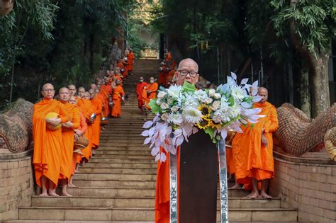 วันศุกร์ ที่ โรงเรียนเทศบาล 5 เด่นห้า เทศบาลนครเชียงราย