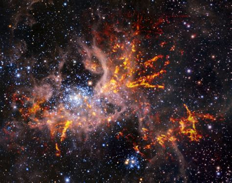Composite Infrared And Radio Image Of 30 Doradus Eso United Kingdom