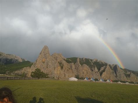 Хөвсгөл Дархадын цэнхэр хотгор аялал жуулчины хөтөч жолооч