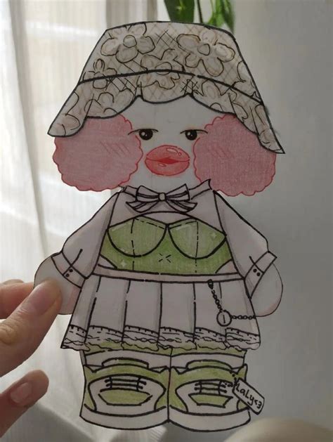 Pin De Юлия Лепихина Em утя Em 2025 Roupas De Papel Roupas De Boneca