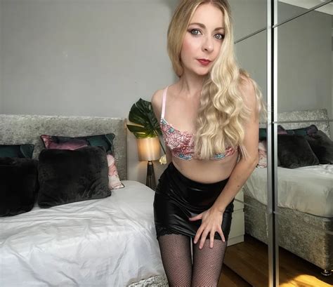 Luna Riva Nude Pics Xhamster