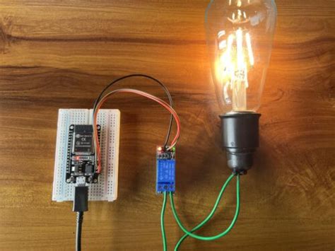 Light Bulb Control Using IoT ESP32 IoT Control Project