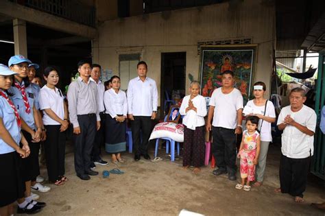 តំណាងលោក ឃួង ស្រេង ដឹកនាំក្រុមការងារ ចុះសាកសួរសុខទុក្ខ