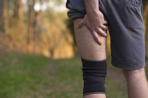 10 Symptoms And Treatments Of Hamstring Strains Health And Detox And Vitamins