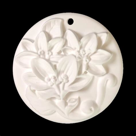 Mini Essential Oil Diffuser Flower Pattern Aroma Diffuser For Yoga