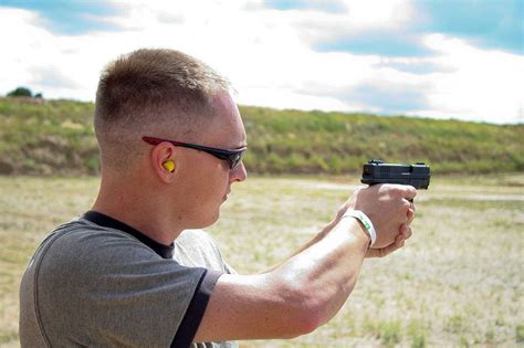 Правильная стрельба из пистолета Faq для начинающих