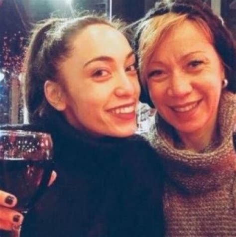 Кака Лара стана баба на внуче с уникално име Честито За Жената