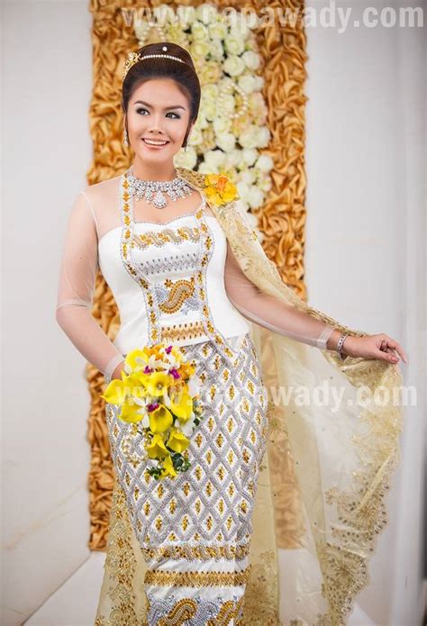 Ni Ni Khin Zaw With Beautiful Myanmar Dress