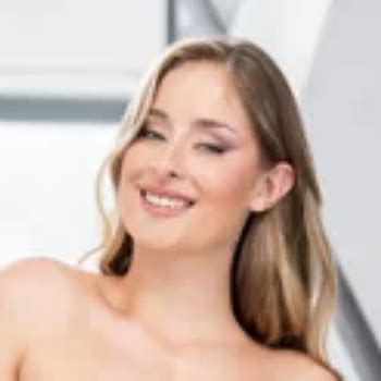 Ambar Lapiedra Bio Read About Her Profile At Freeones