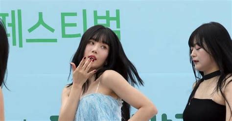 [포토]권은비 무대를 뜨겁게