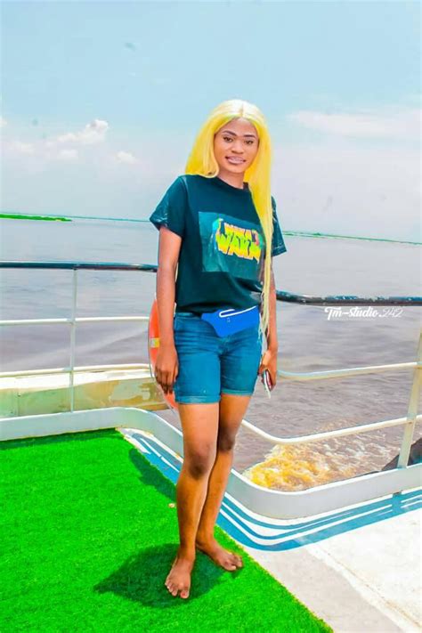 Antoinetta øfficielle