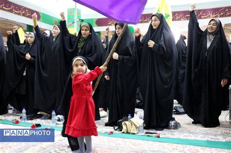 اجتماع عظیم دختران دانشجوی کشور در حرم حضرت معصومه س