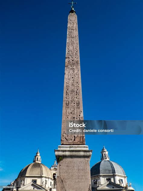 로마의 쌍둥이 교회와 오벨리스크가 있는 포폴로 광장 이탈리아 0명에 대한 스톡 사진 및 기타 이미지 0명 7월 거리 Istock