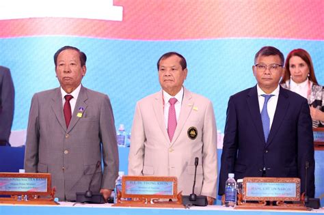 សម្ដេចតេជោ ហ៊ុន សែន ផ្ដល់អនុសាសន៍៤ចំណុច