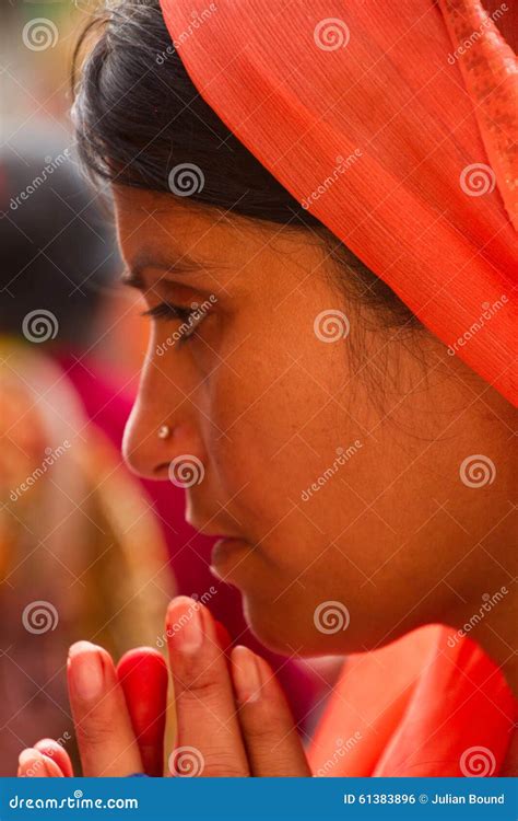 Praying Hindu Woman Kathmandu Nepal Editorial Photo Image Of