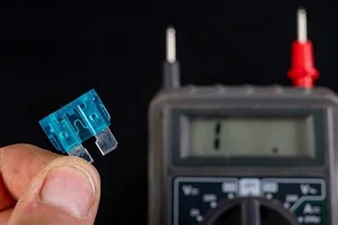 How To Test A Car Fuse Without A Multimeter 4 Easy Ways