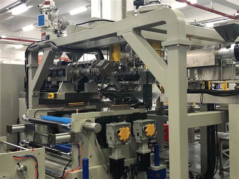 薄膜七层共挤流延成型试验机papeevohtie聚酯 广州市普同实验分析仪器有限公司