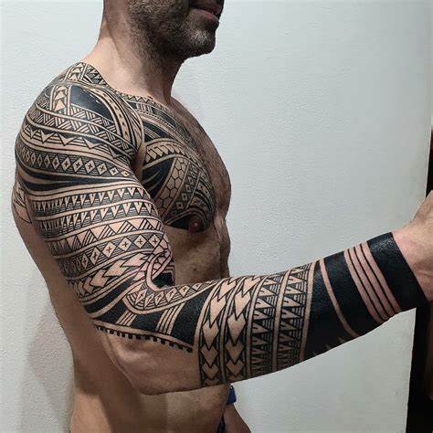 Tribal Bicep Tattoos For Guys