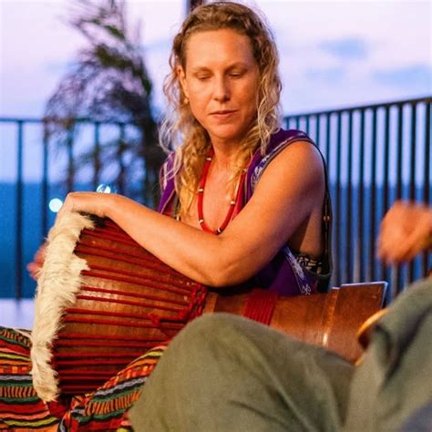 Priscila Elis Pri Elis • Threads Say More