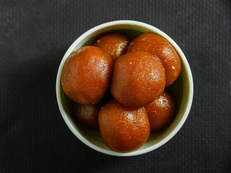 समोसा जलेबी जैसे फूड के लिए लगेगी सिगरेट जैसी खतरनाक चेतावनी Fssai ने