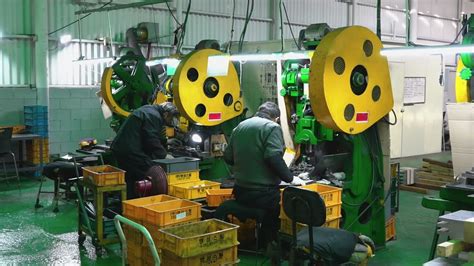 놀라운 포크의 대량 생산하는 과정 40년된 포크 공장 Youtube