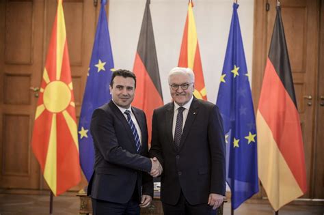 Претседателот на Сојузна Република Германија Штајнмаер во телефонски разговор со Претседателот