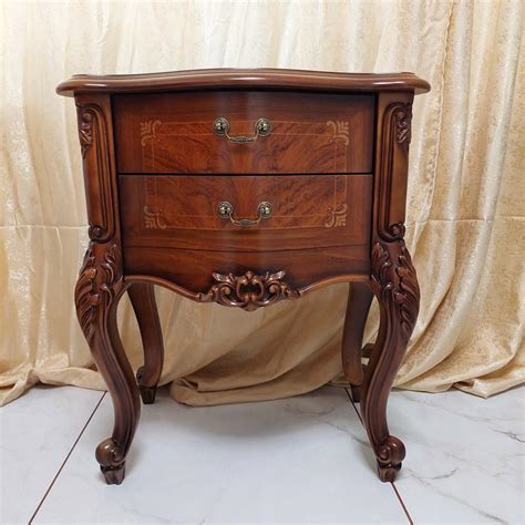 Приліжкова тумба в класичному стилі 2 штуки — ціна 3500 грн у каталозі Тумби Купити товари для