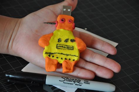Instructables Robot Usb Key 7 Steps Instructables