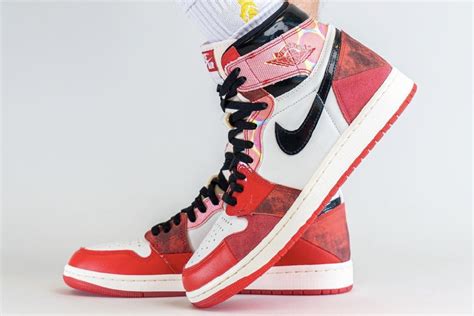 스파이더맨 X 조던 1 하이 스파이더 벌스 착용샷 공개되다