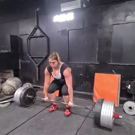 Lucy Underdown 300kg 661lbs💪🏼 Worlds Strongest Fan